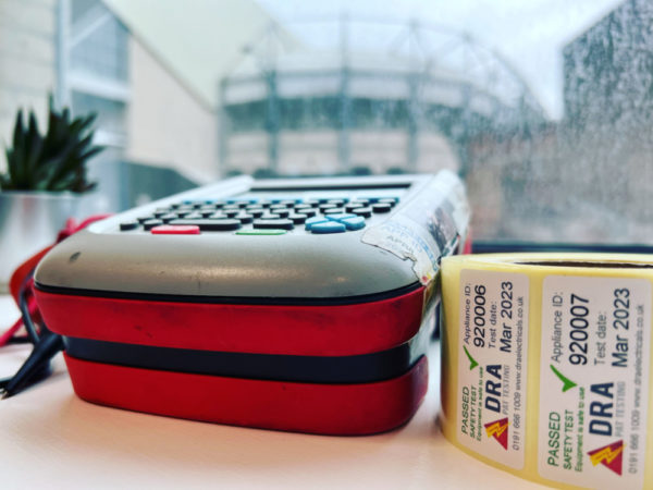 How to PAT test a computer monitor - a rough guide